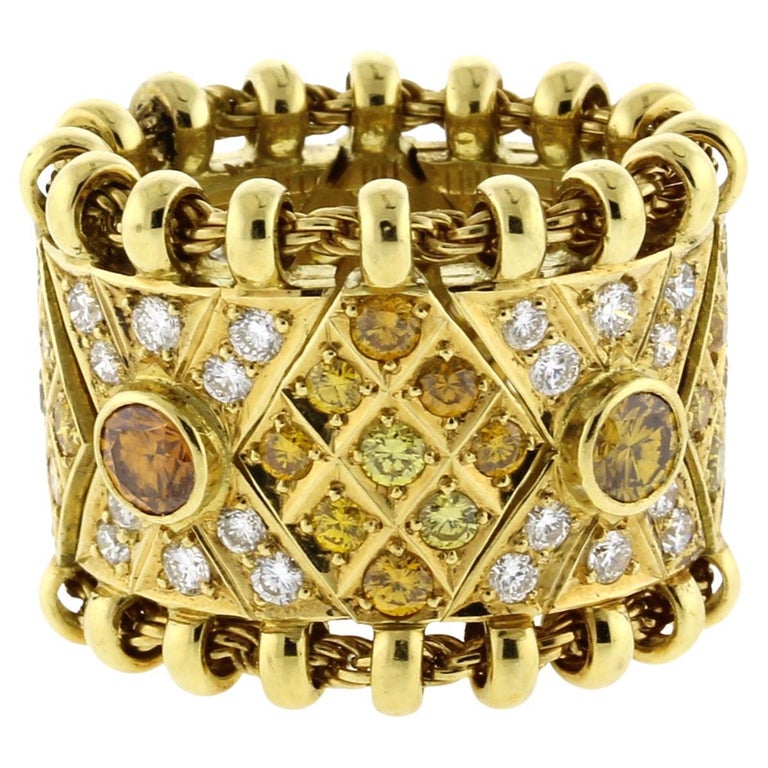 Elizabeth Gage Agincourt White and Yellow Diamond Flexible Ring For ...