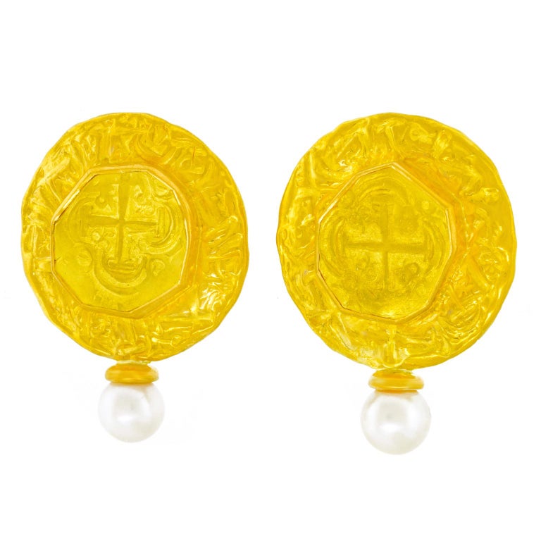 Elizabeth Gage Gold Doubloon Earrings For Sale at 1stDibs