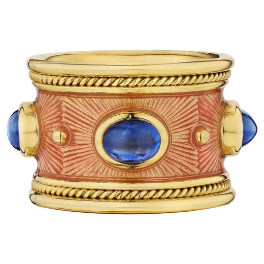 Elizabeth Gage 18K Yellow Gold Lapis Lazuli Carved Ring For Sale at 1stDibs