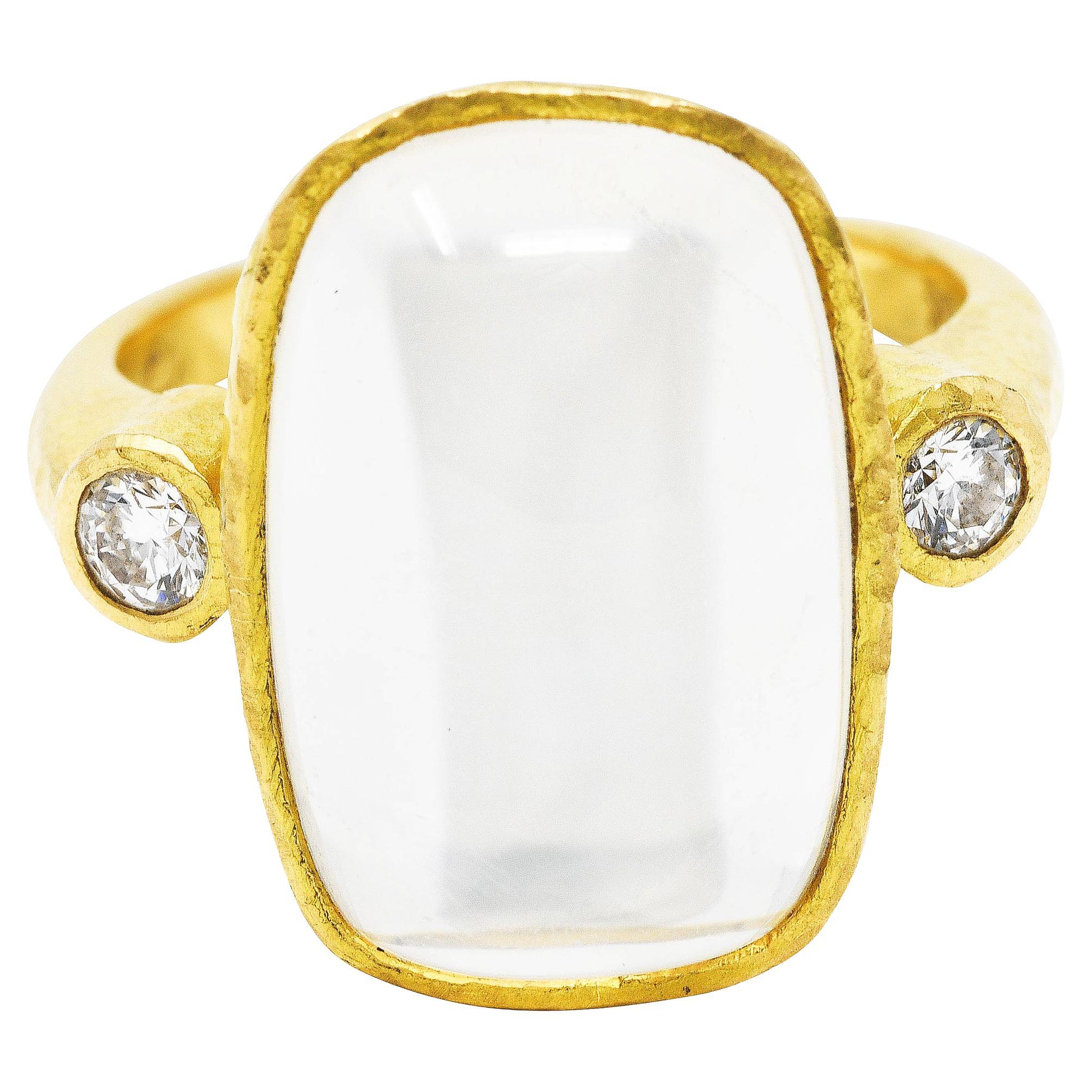 Elizabeth Locke Moonstone Cabochon Gold Ring For Sale at 1stDibs