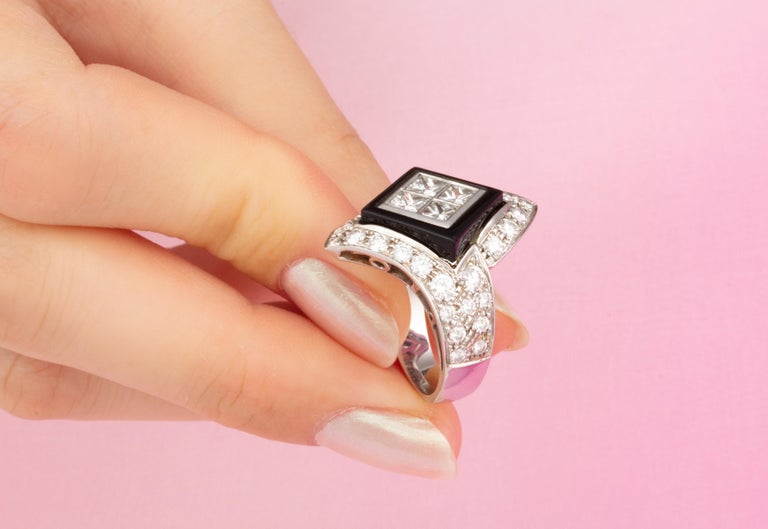 Ella Gafter Art Déco style Diamond Onyx Band Ring For Sale at 1stDibs