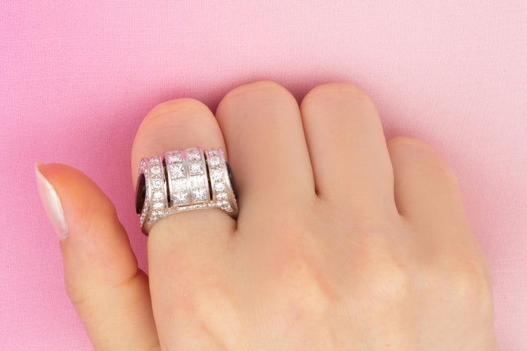 Ella Gafter Art Déco style Diamond Onyx Cocktail Ring For Sale at 1stDibs
