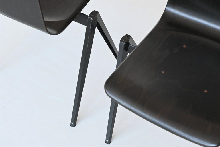 Elmar Flototto Model S22 Black Stacking Chairs Pagholz, Germany, 1970 ...