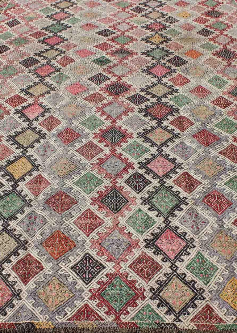 Embroidered Flat-Weave Rug in All Over Diamond Pattern and Multi Colors ...