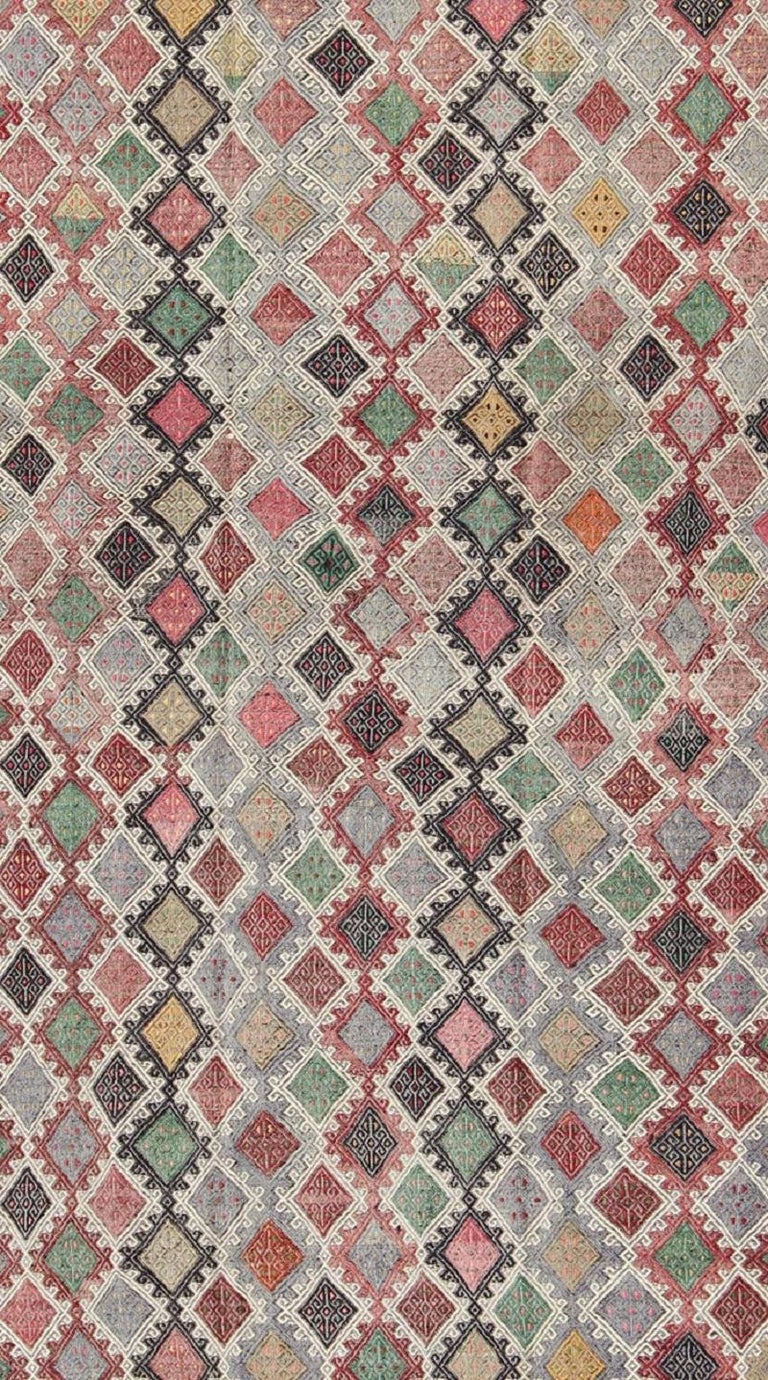 Embroidered Flat-Weave Rug in All Over Diamond Pattern and Multi Colors ...
