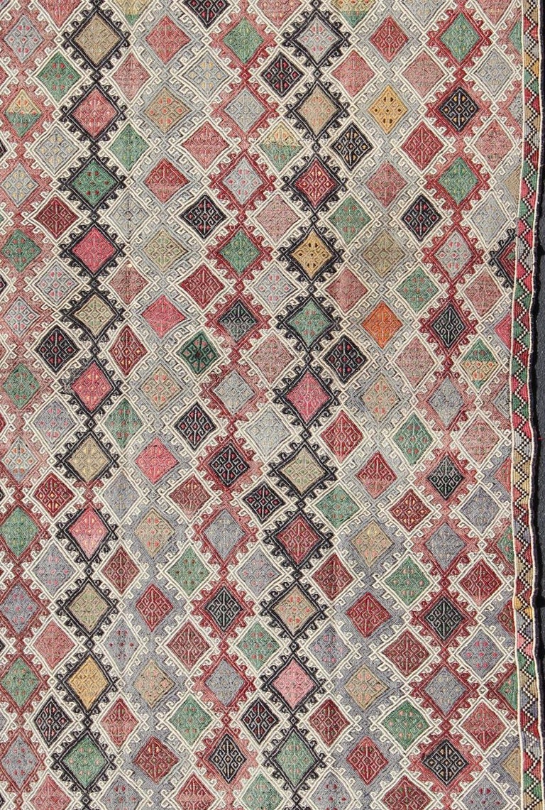 Embroidered Flat-Weave Rug in All Over Diamond Pattern and Multi Colors ...