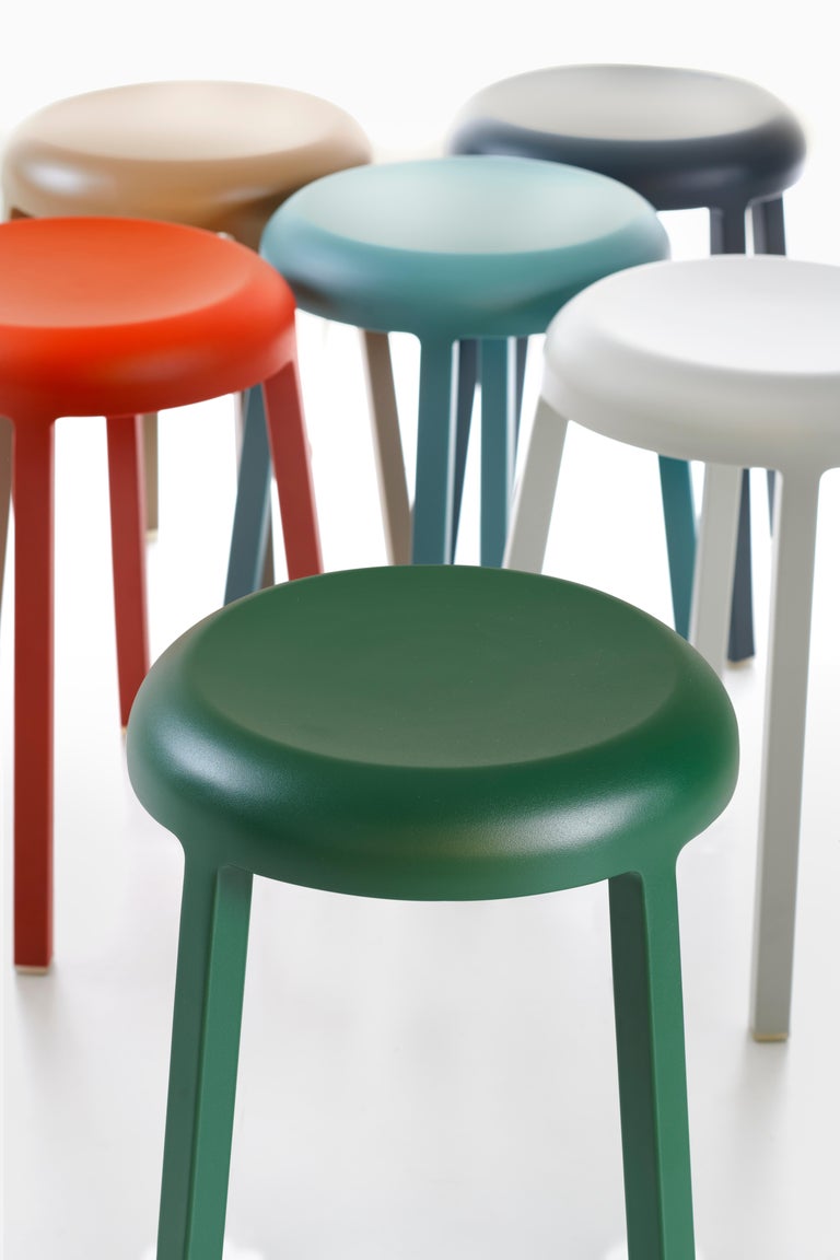 Emeco ZA Small Stool in White Grey Finish by Naoto Fukasawa For Sale at ...