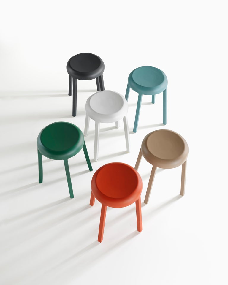 Emeco ZA Small Stool in White Grey Finish by Naoto Fukasawa For Sale at ...