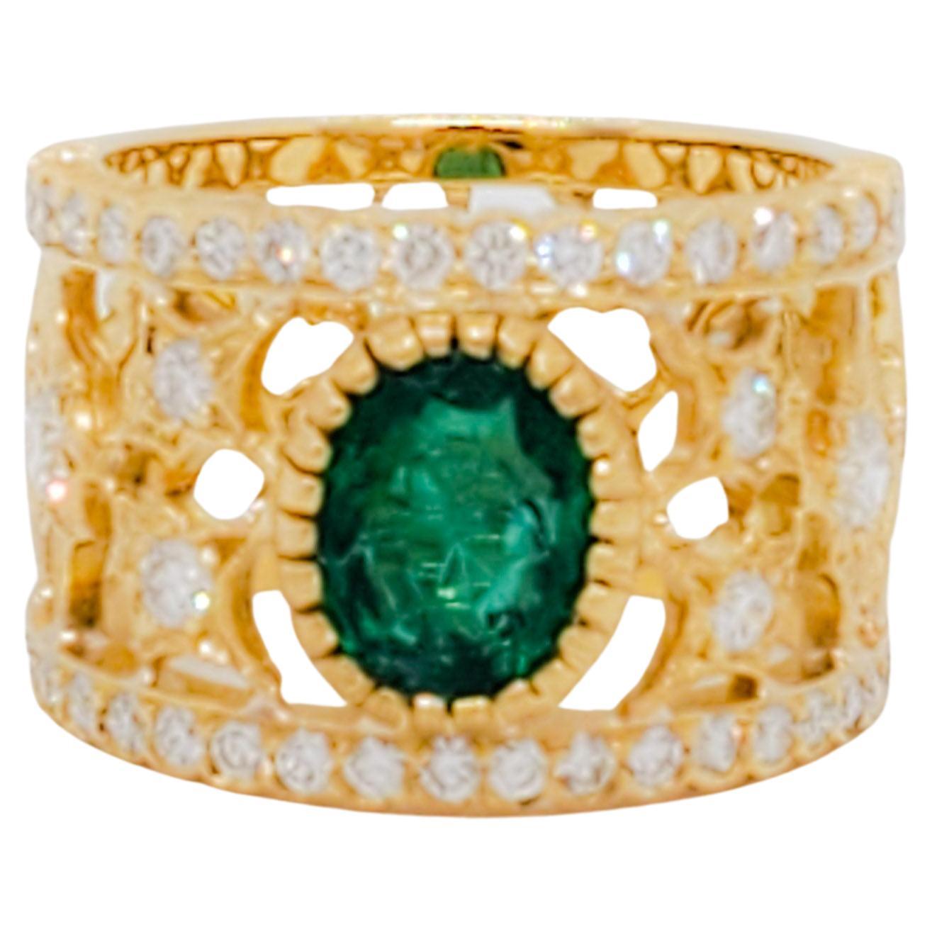 Petite and Elegant Emerald and Diamond Ring in 18k Yellow Gold For Sale ...
