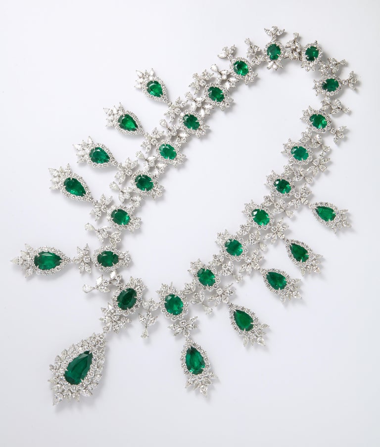 Emerald and Diamond Drop Necklace For Sale at 1stDibs