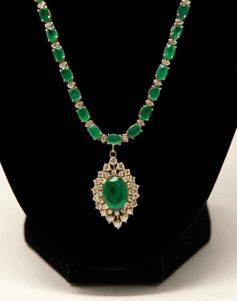 Emerald and Diamond Necklace with Emerald Chain For Sale at 1stDibs