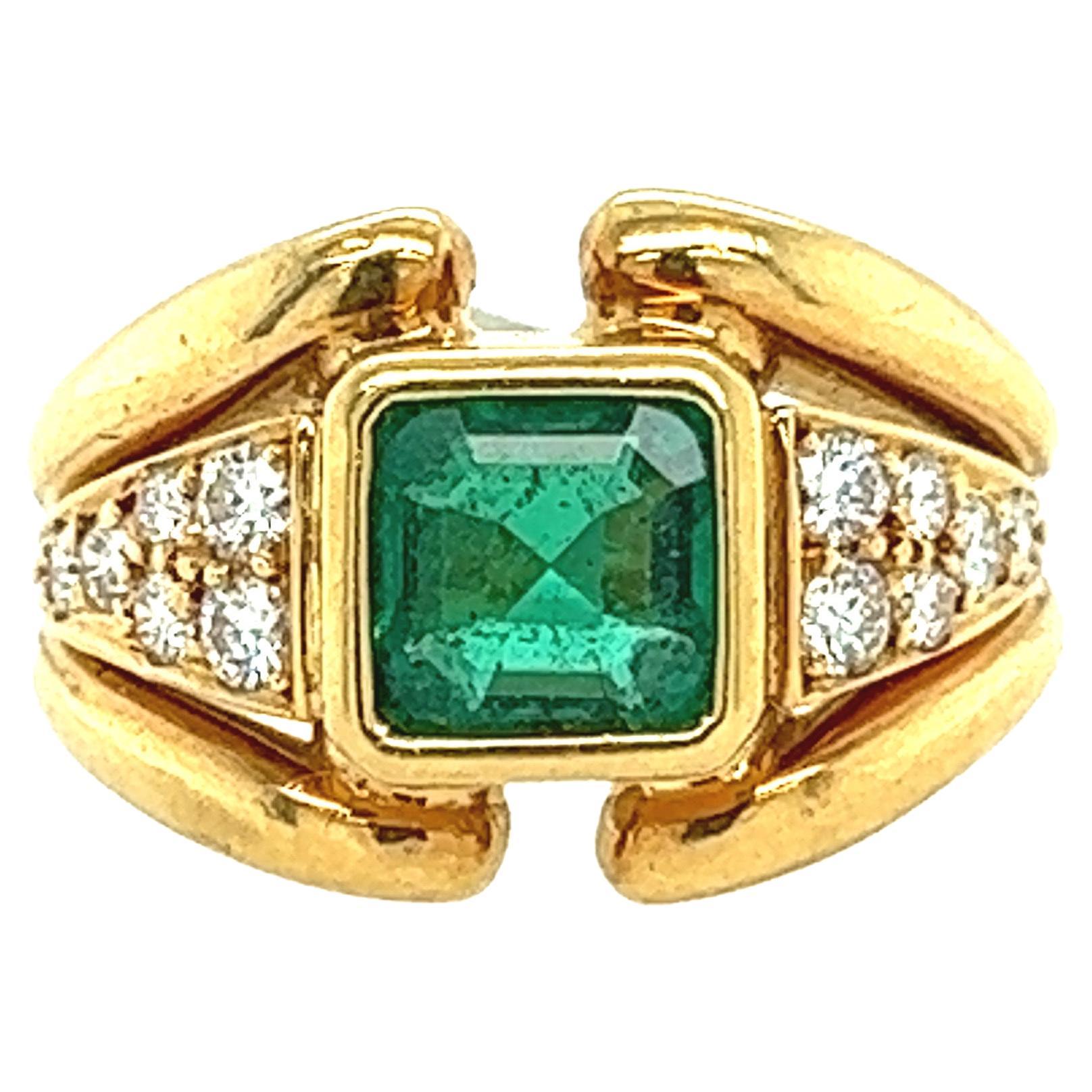 Emerald Diamond Cascade 18k Yellow Gold Pendant and Ring For Sale at ...