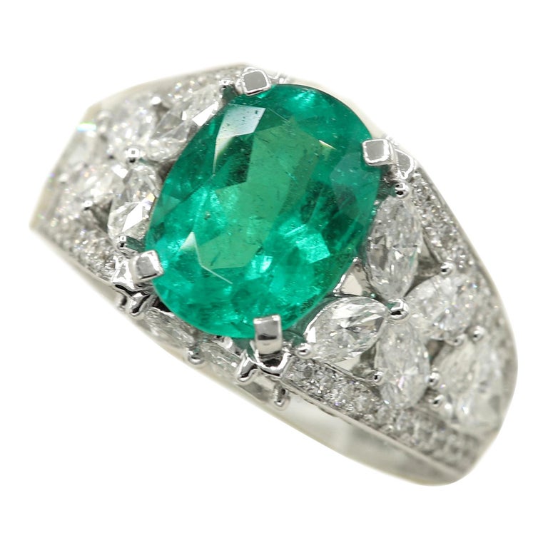 Emerald and Diamond Ring Oval Shape Emerald 3.44 Carat and Mix Shapes ...