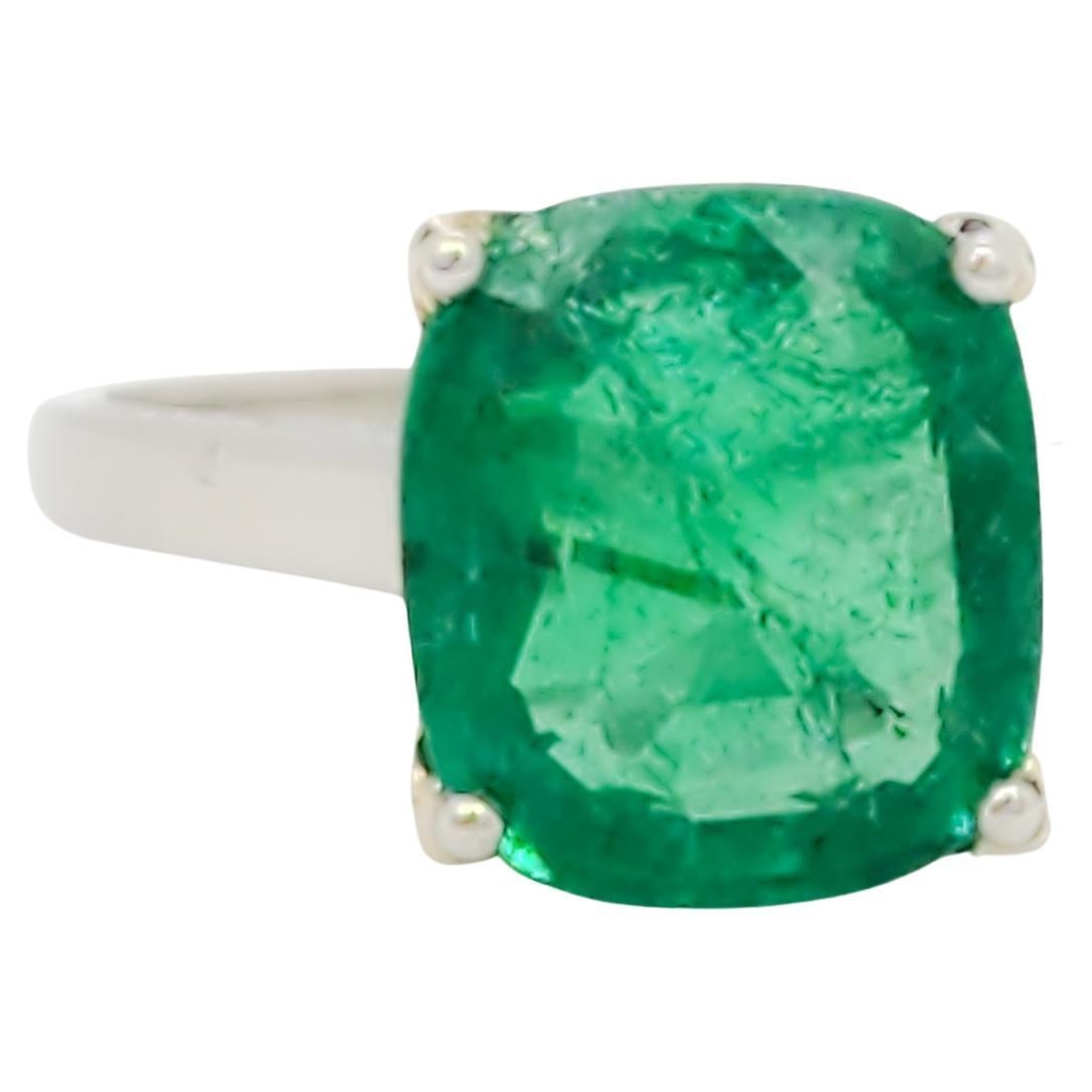 2.08ct 14K Oval Emerald Solitaire Ring For Sale at 1stDibs