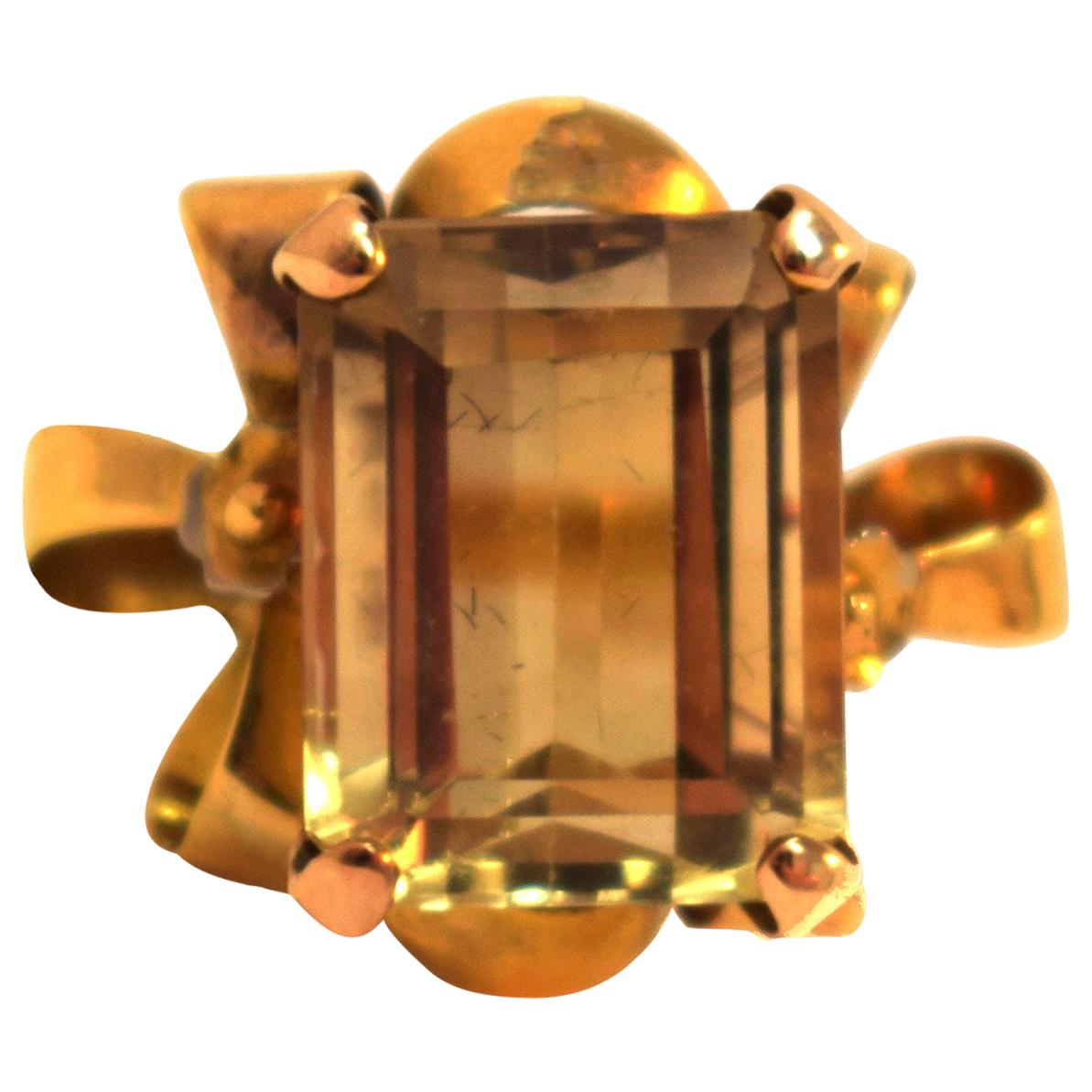 Ornate Corletto Goldstone Cabochon Ring in Yellow Gold For Sale at 1stDibs