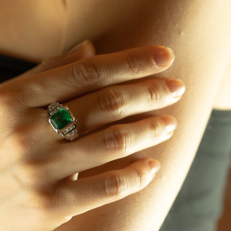 Emerald Diamond 18 Karat White Yellow Gold Pyramid Cocktail AIG ...