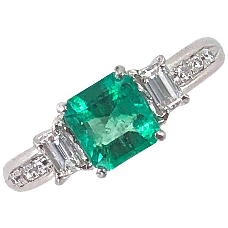 Emerald Diamond Platinum Estate Ring at 1stDibs