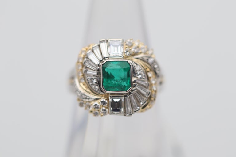 Emerald Diamond Platinum and Gold Two-Tone Spiral Ring For Sale at 1stDibs