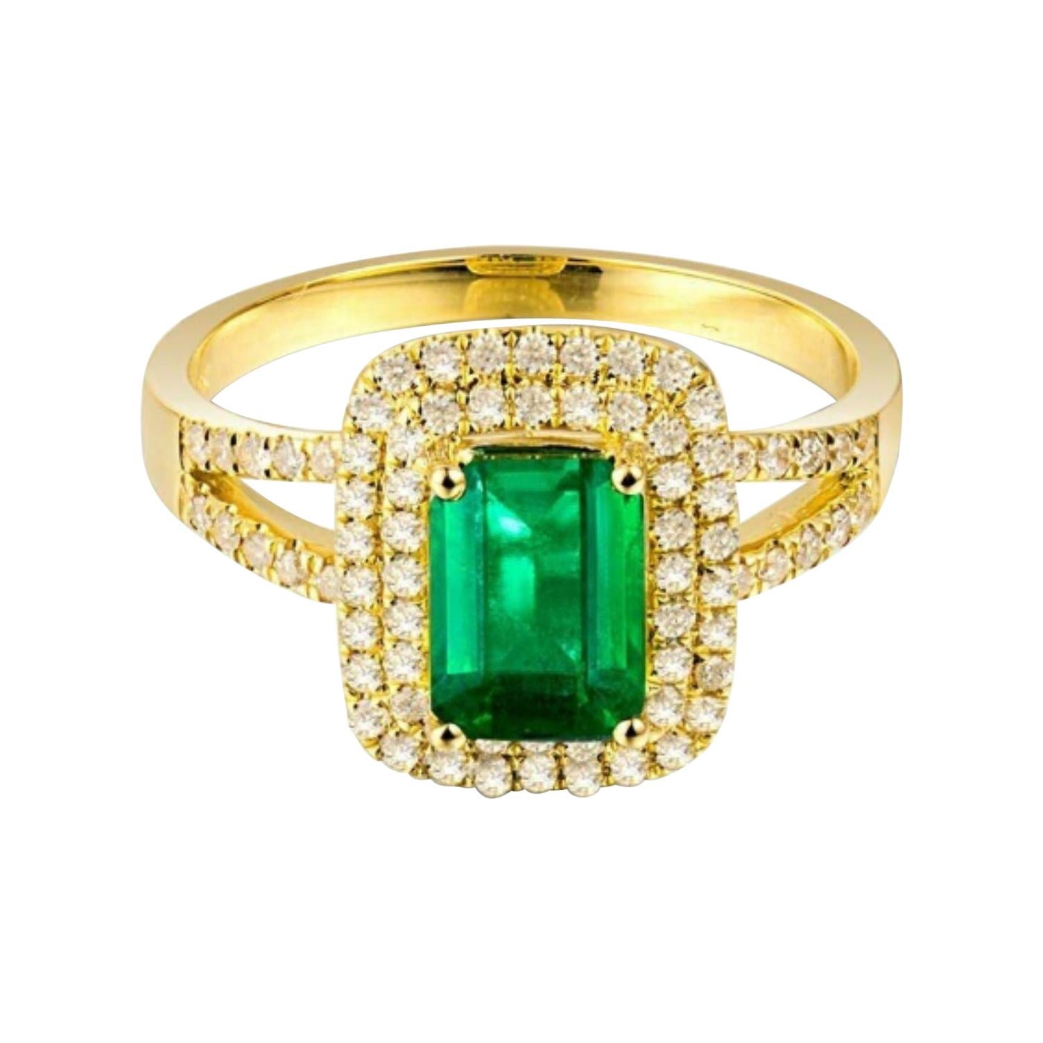 Emerald Diamond Gold Lion Head Ring at 1stDibs