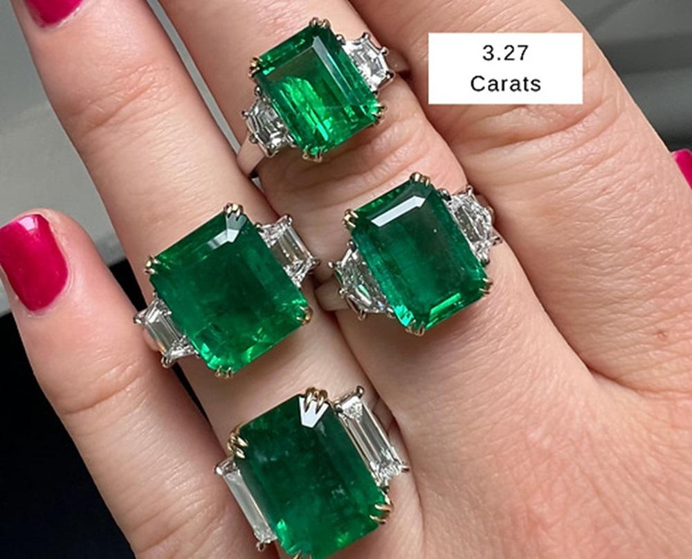 Emerald EC 3.27 Carat Ring For Sale at 1stDibs