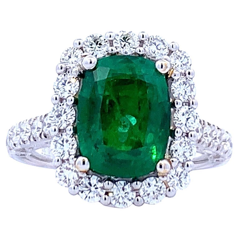 Emerald Halo Ring For Sale at 1stDibs