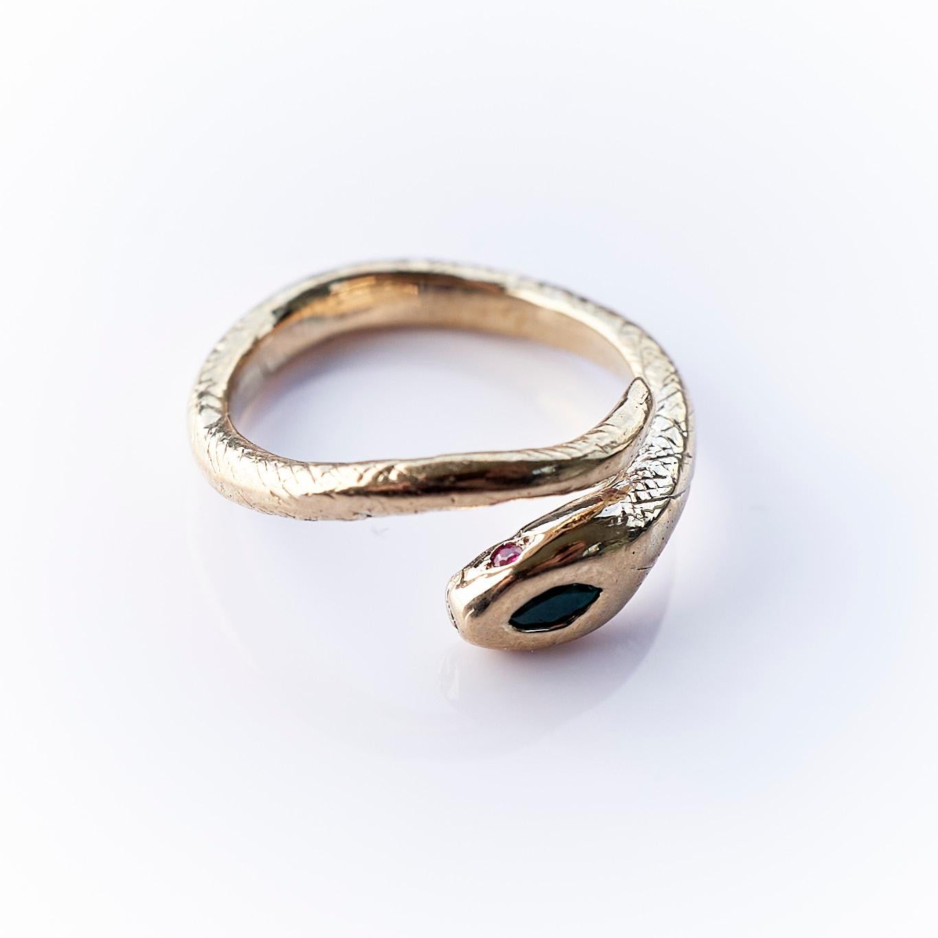 Emerald Ruby Snake Ring For Sale at 1stDibs