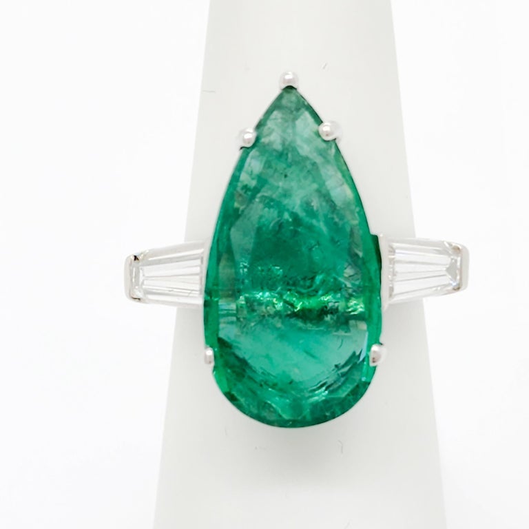Emerald Pear Shape and White Diamond Three Stone Ring in 18k For Sale ...