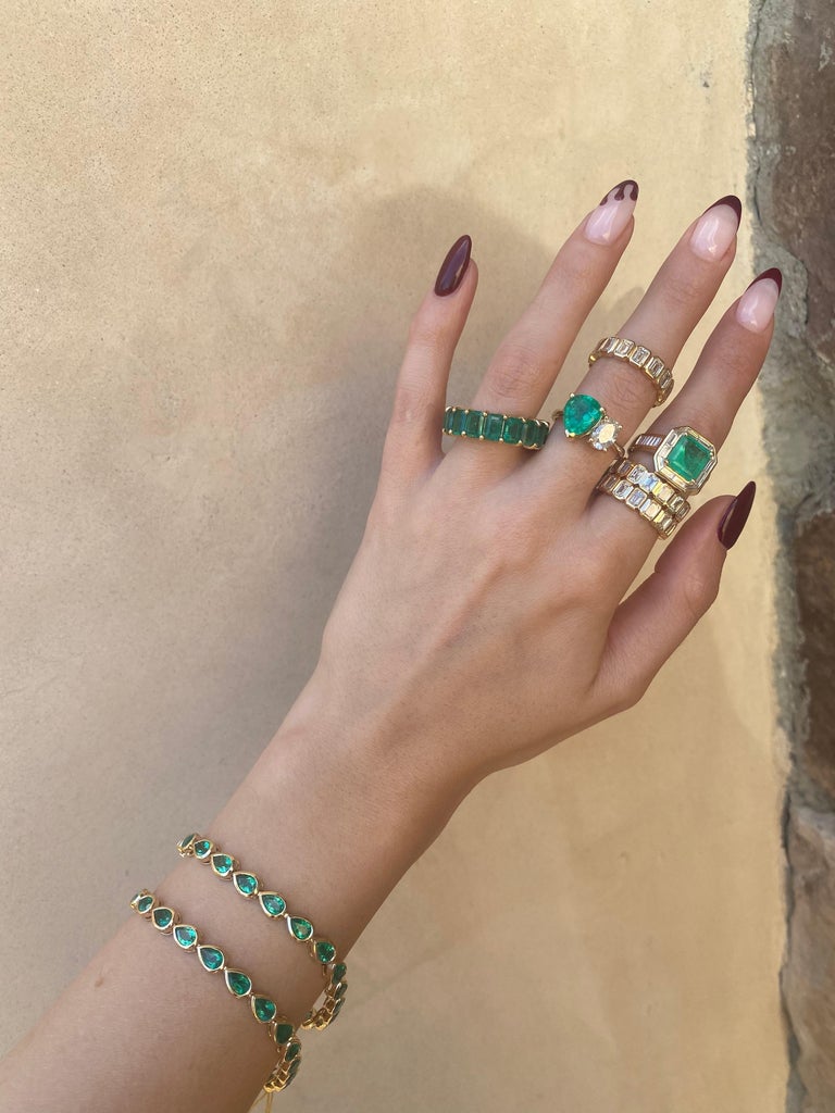 Emerald Pear-Shaped Bracelet For Sale at 1stDibs