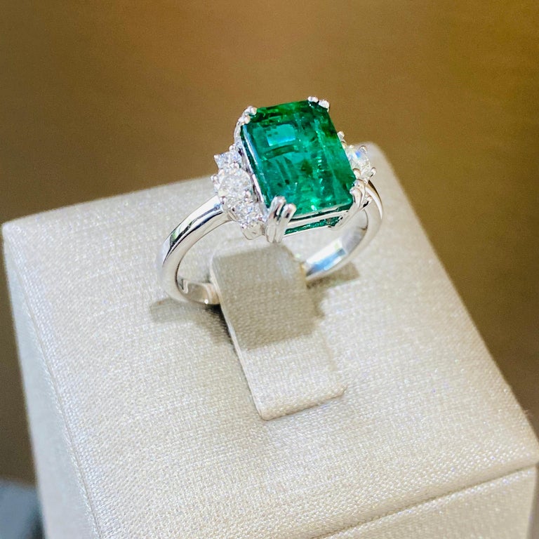 Emerald Rectangle and Diamond Ring in 18K White Gold For Sale at 1stDibs