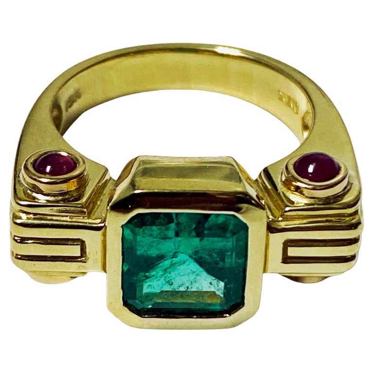 Emerald, Ruby and 18K custom Ring For Sale at 1stDibs