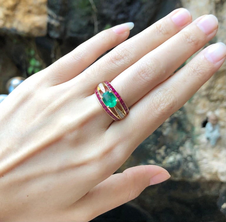 Emerald with Ruby and Diamond Ring Set in 18 Karat Gold Settings For ...