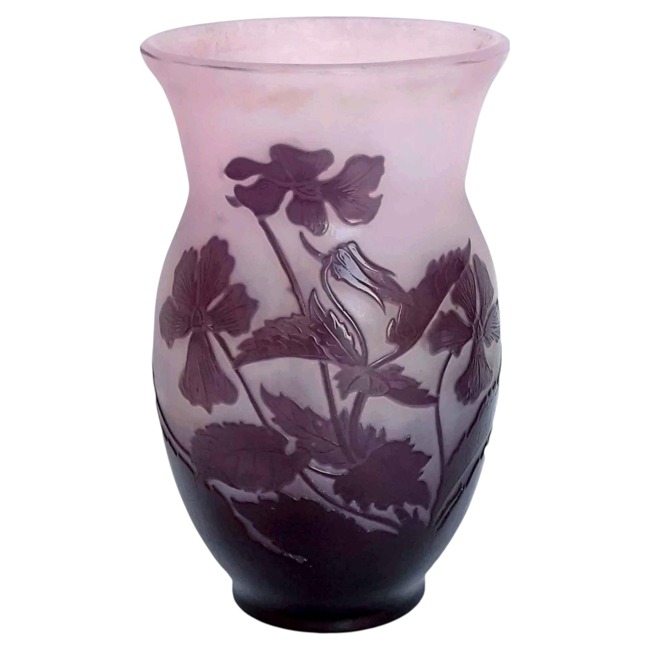 Émile Gallé Clematis Table Lamp, Cameo Glass, Art Nouveau, 1900 For ...