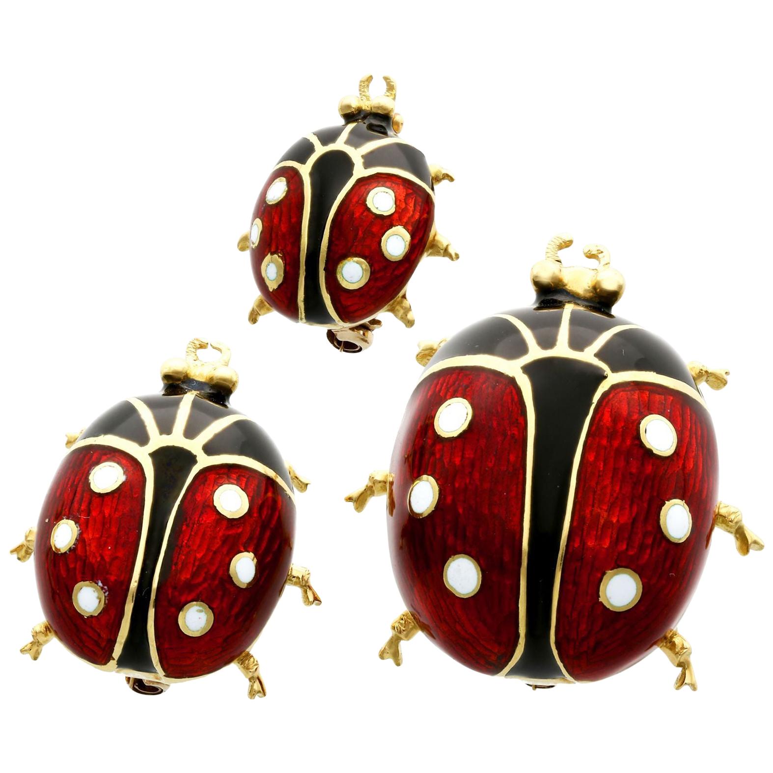 18 Karat Yellow Gold Enamel Bulgari Brooch at 1stDibs