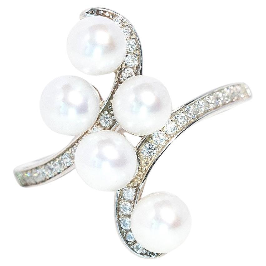 Enchanting Pearl Blossom Ring For Sale at 1stDibs