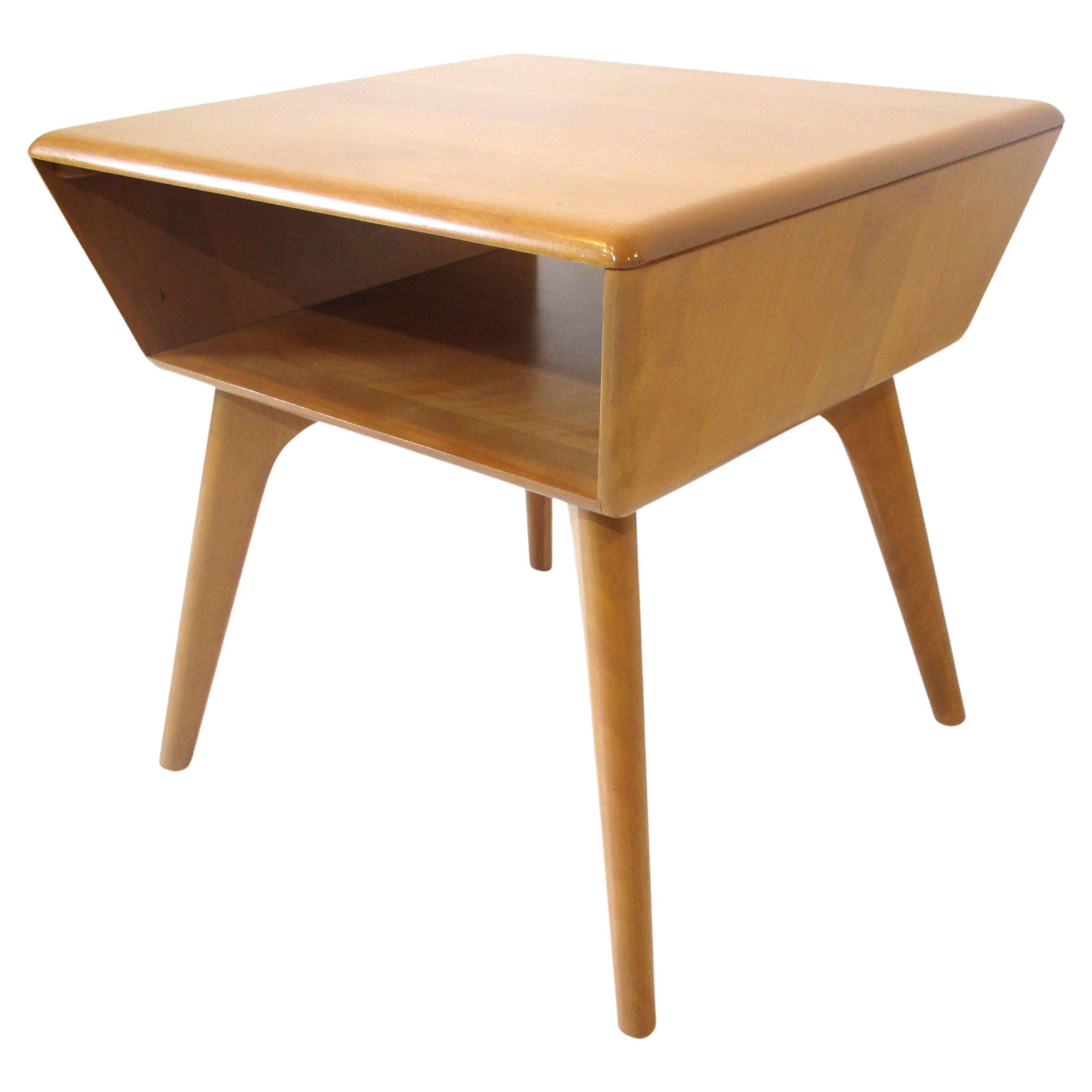 Encore Mid Century Side Table by Heywood Wakefield For Sale at 1stDibs ...