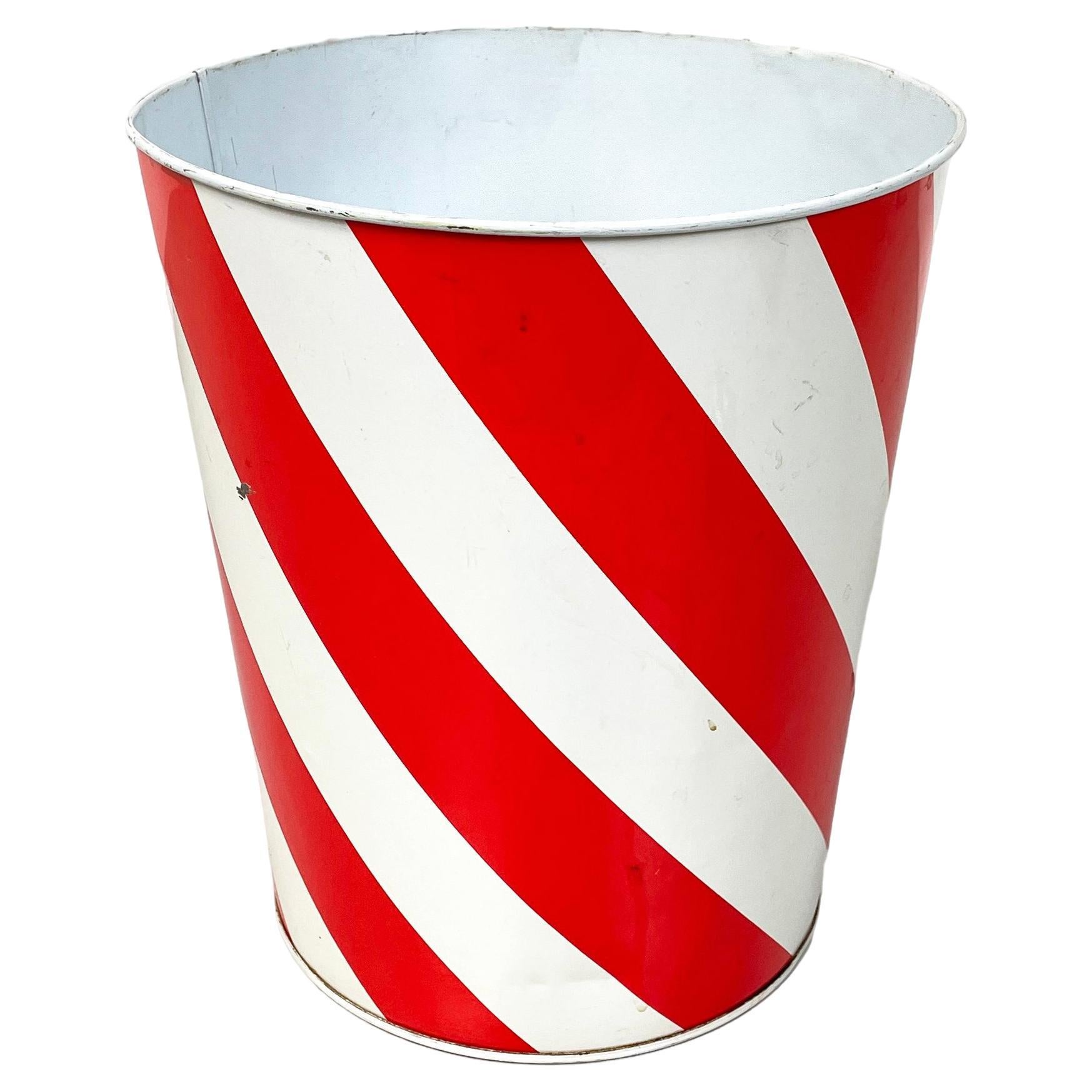 England modern Round wastepaper basket in red and white metal, 1990s ...