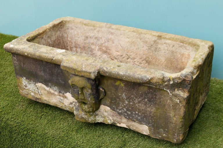 English 18th Century York Stone Cistern For Sale at 1stDibs