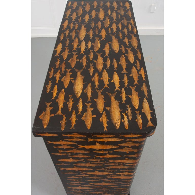 English 19th Century Chest with Fish Decoupage Motif For Sale at 1stDibs
