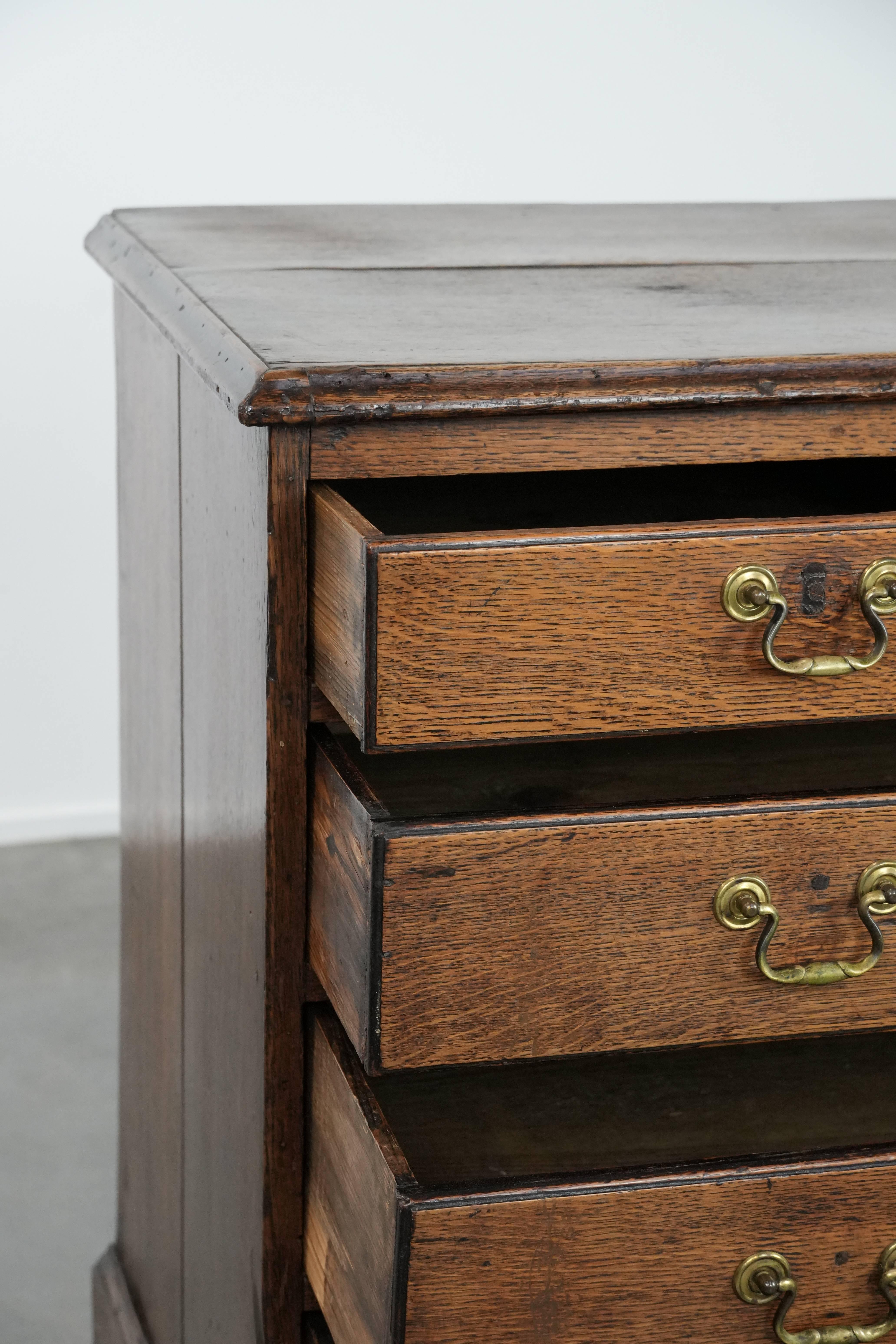 English antique oak chest of drawers from the 18th century For Sale at ...