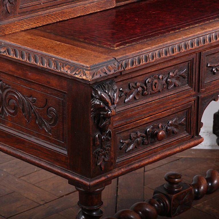 English Carved Oak Renaissance Revival Desk For Sale at 1stDibs