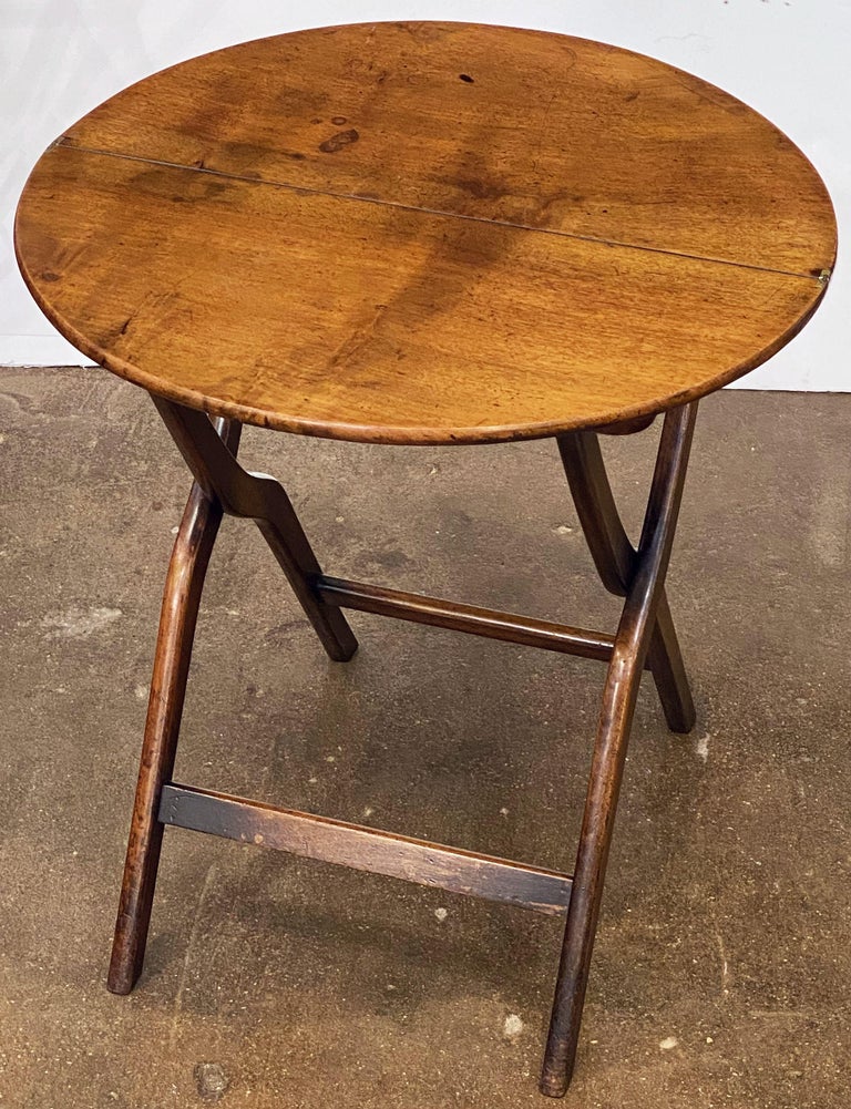 English Coaching Table of Walnut with Collapsible Frame For Sale at 1stDibs