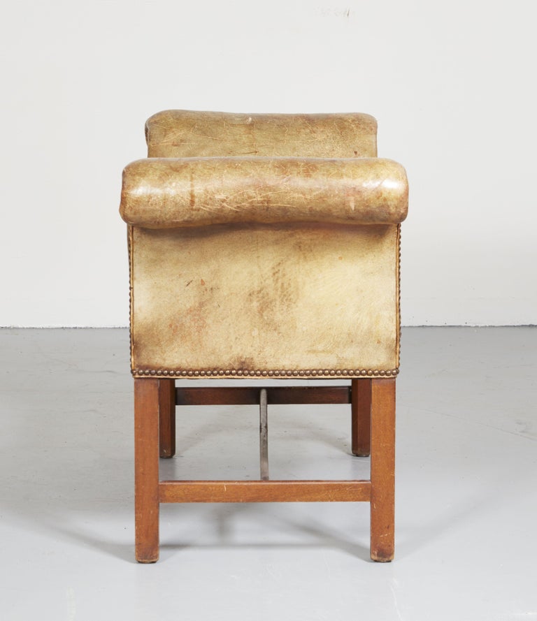 English Country House Saddle Leather Window Bench For Sale at 1stDibs