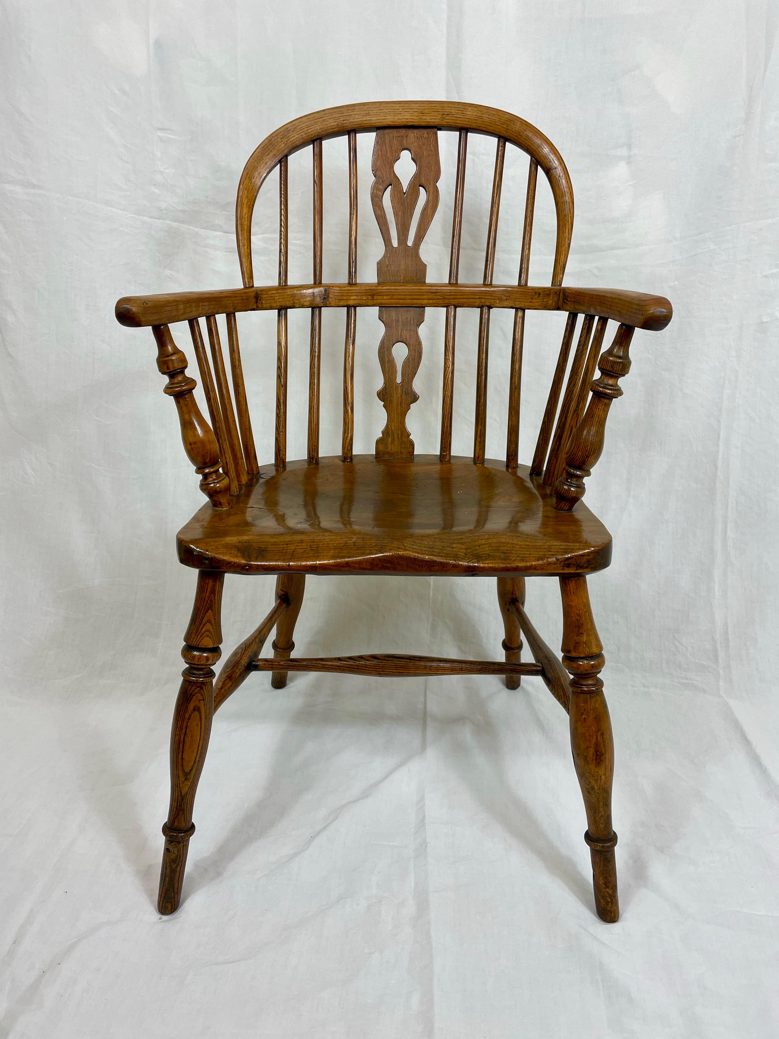 English Country Windsor Armchair For Sale at 1stDibs