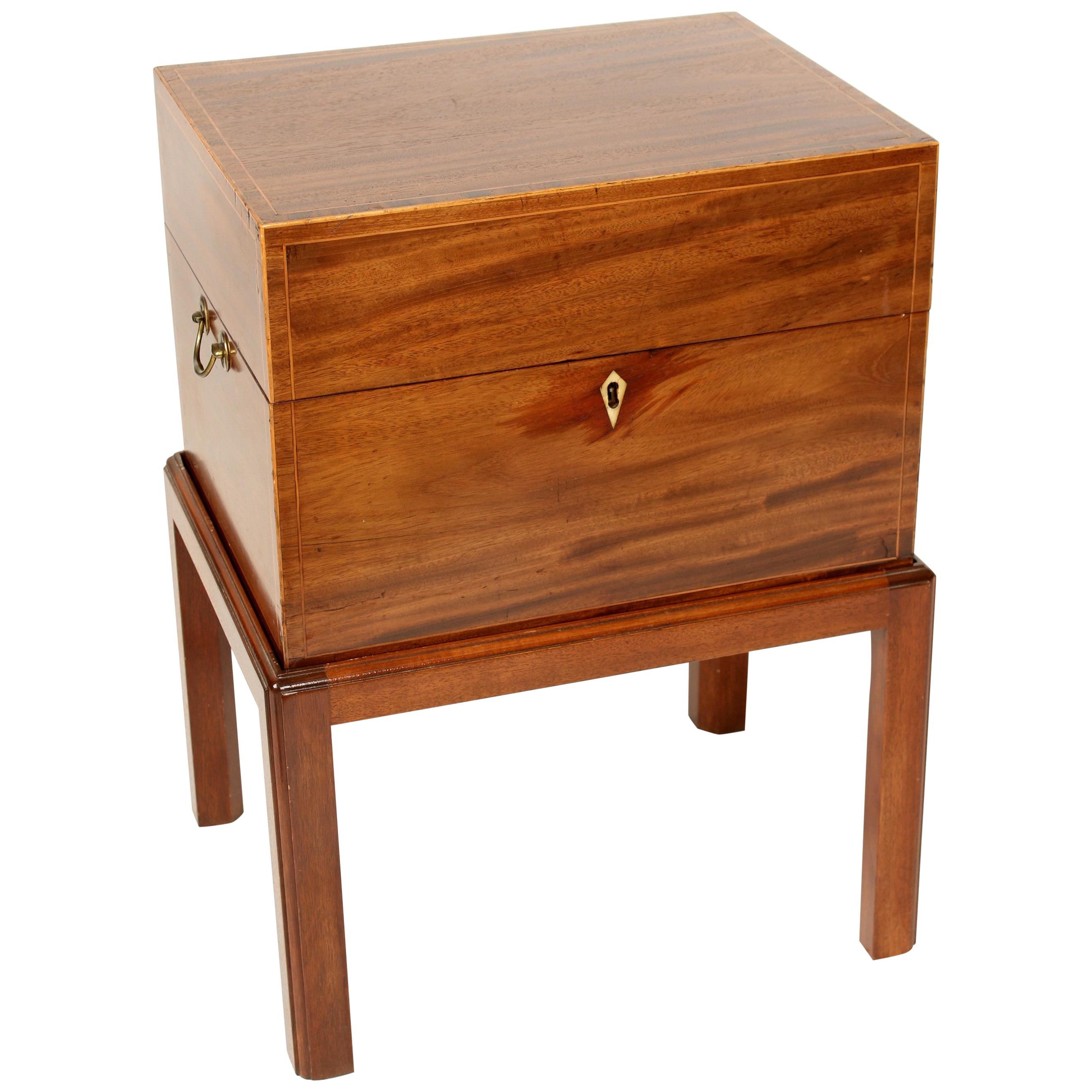 Antique Round Chinese Box on Stand Drinks Table at 1stDibs