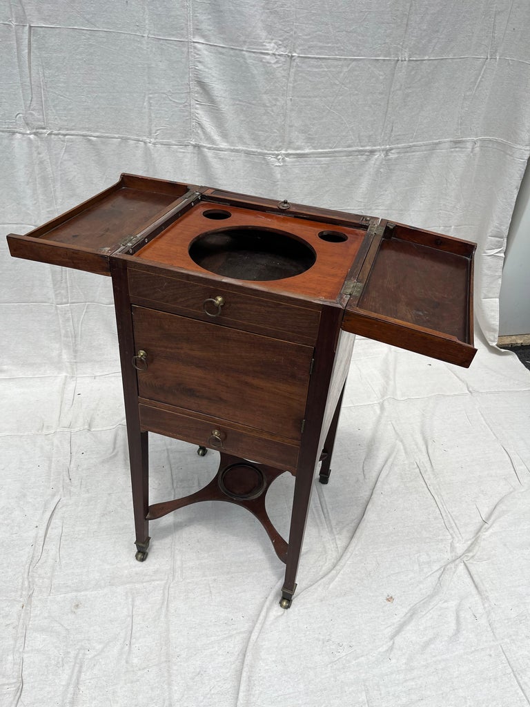 English Edwardian Wash Stand, Circa 1890 For Sale at 1stDibs