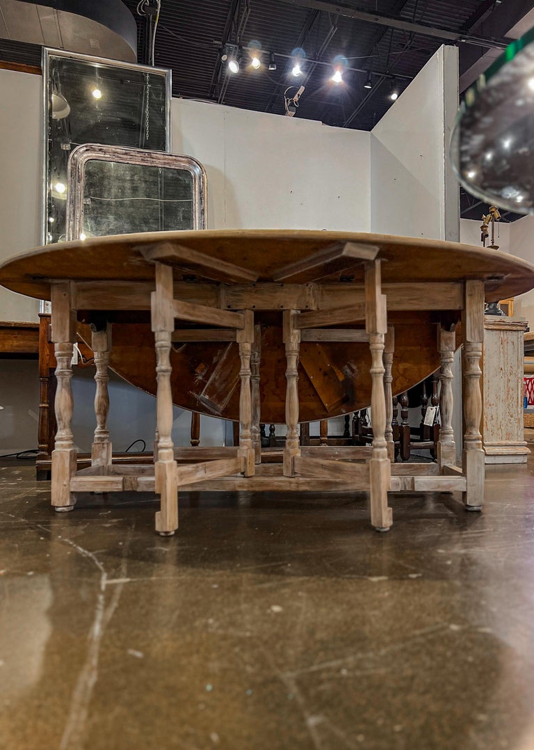 English Gate Leg Drop Leaf Table Console or Dining at 1stDibs