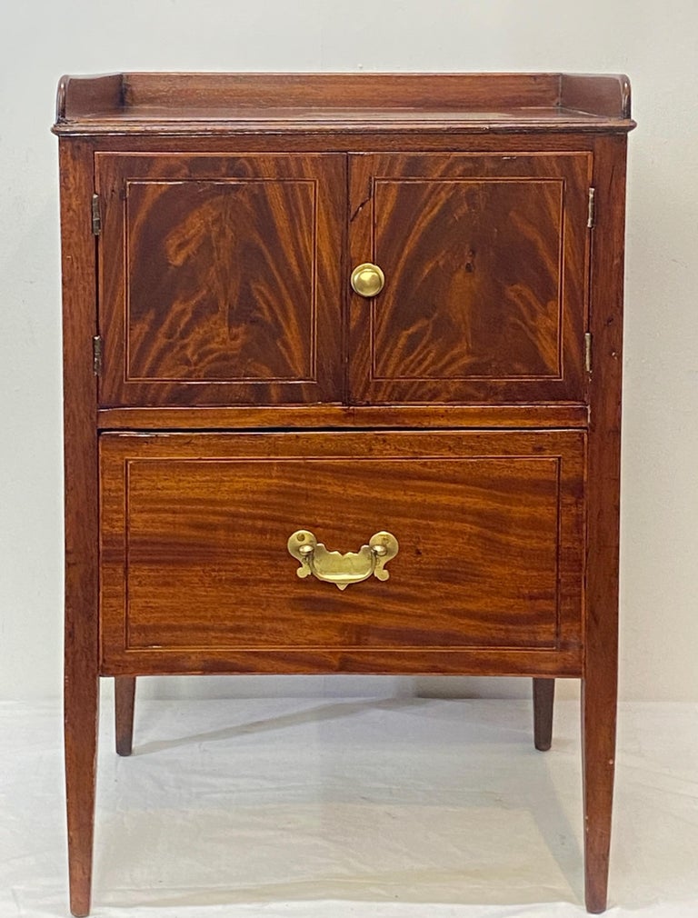English George III Mahogany Bedside Cabinet Table, C. 1820 For Sale at ...