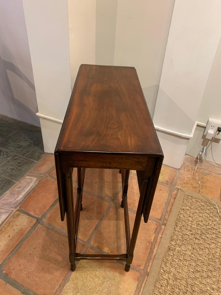English George III Mahogany Spider Leg Table For Sale at 1stDibs