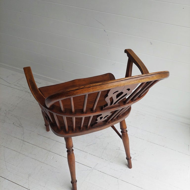 English Georgian Elm Windsor Armchair Double Bow Spindle Back, 1900s ...