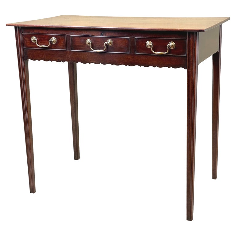 English Georgian Mahogany Side Table For Sale at 1stDibs